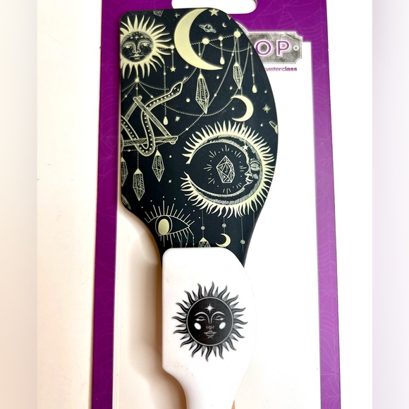 the bakeshop | Holiday | 2 Halloween Silicone Spatulas Moons Stars ...